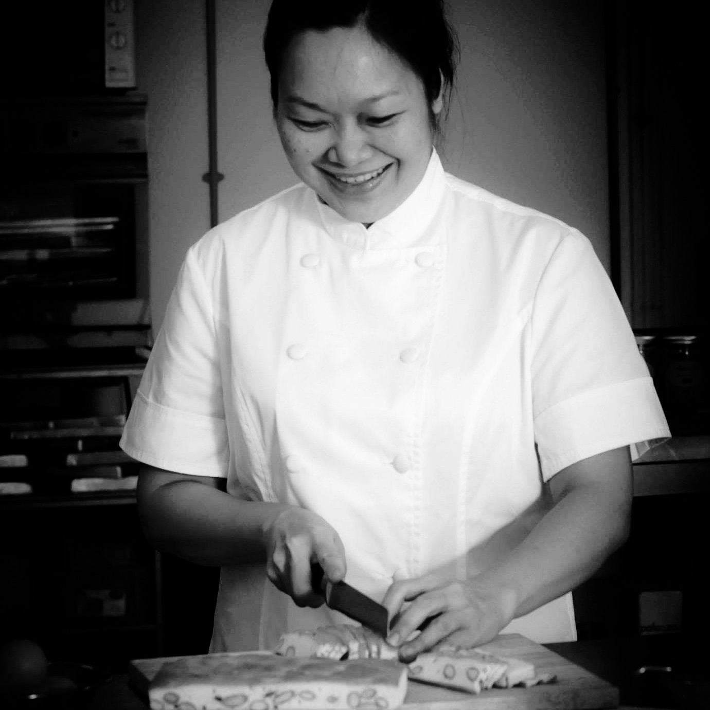 Patisserie | Dessert & Pastry Boxes & Cake | Same day Delivery KL ...